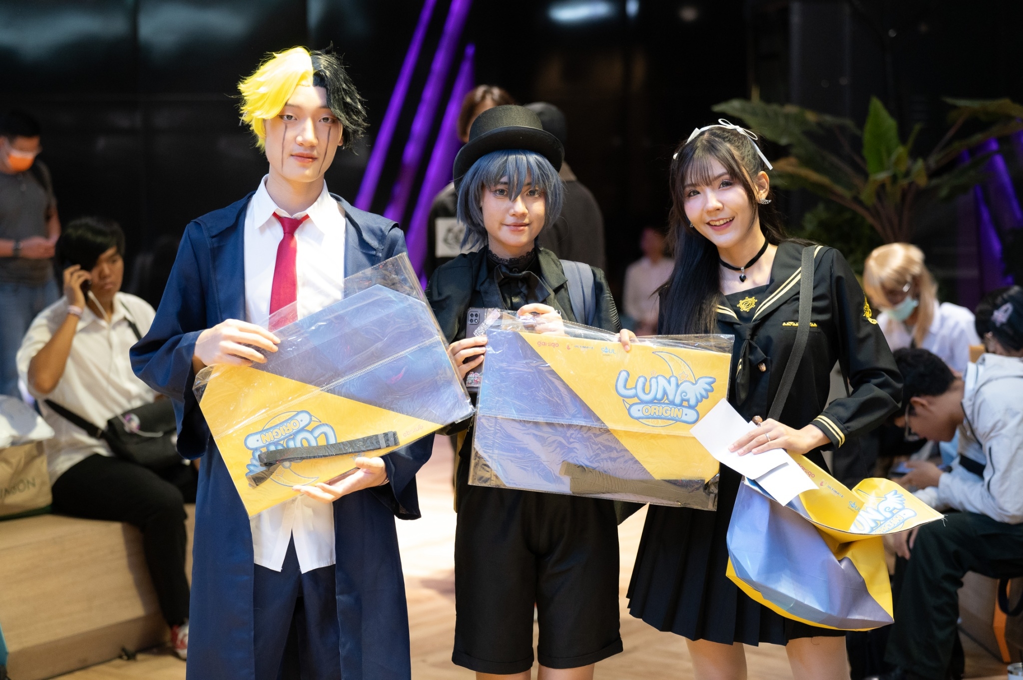 LUNA ORIGIN ฉีกกฎวงการเกม จัดรถแห่กลางกรุง ฉลองเซิร์ฟใหม่ LOCUS ของ ...