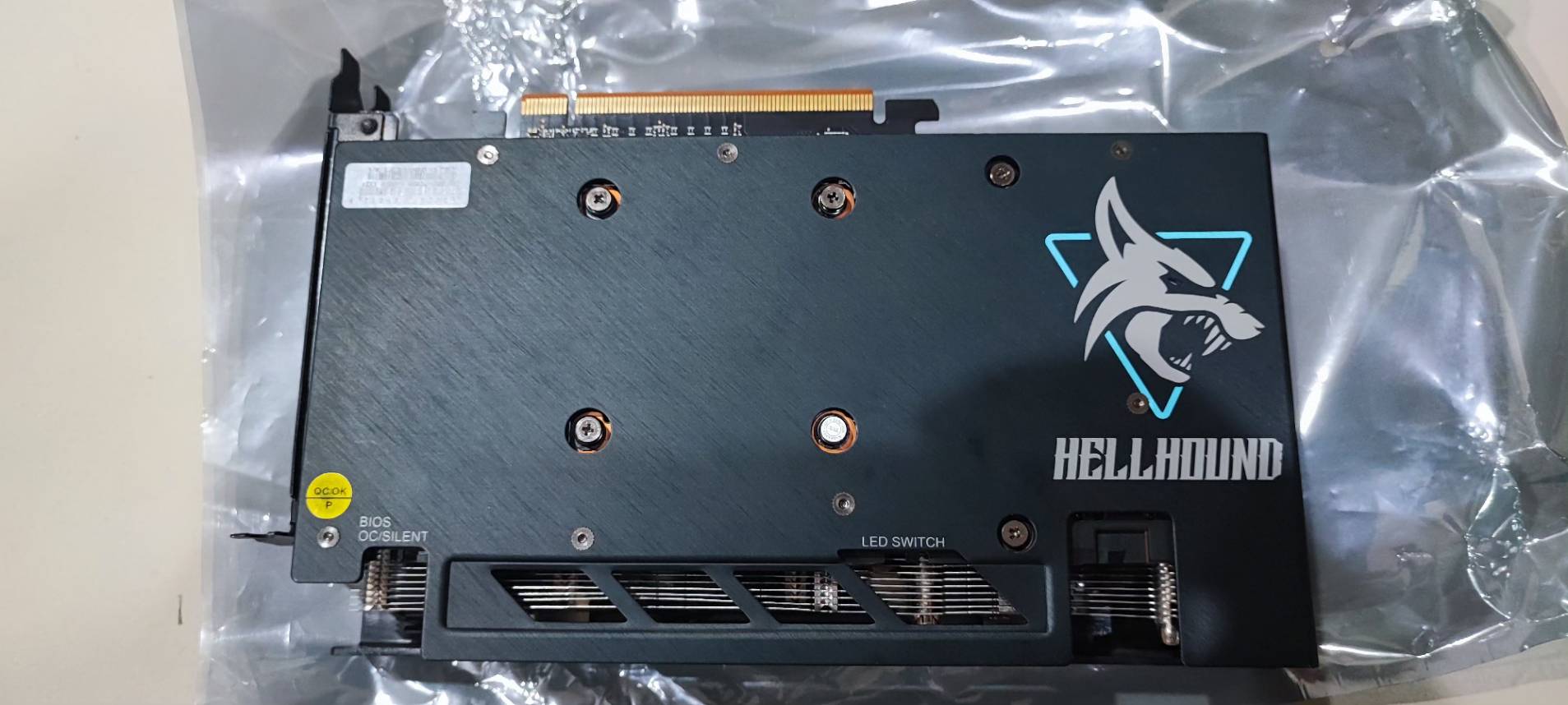 PowerColor RX 6600 XT Hellhound 8gb ddr6 มือสองสภาพสวย - Overclockzone.com ชุมชนคนไอที ที่ใหญ่ ...
