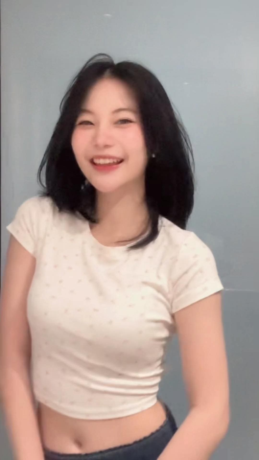 น้องพั้นซ์ CGM48 8 รูป เอวลอย